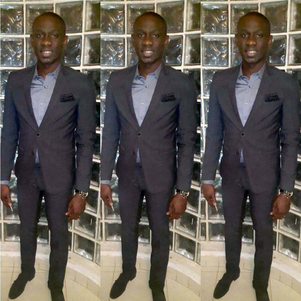 Photo: l’élégance de Pape Diouf en costard…