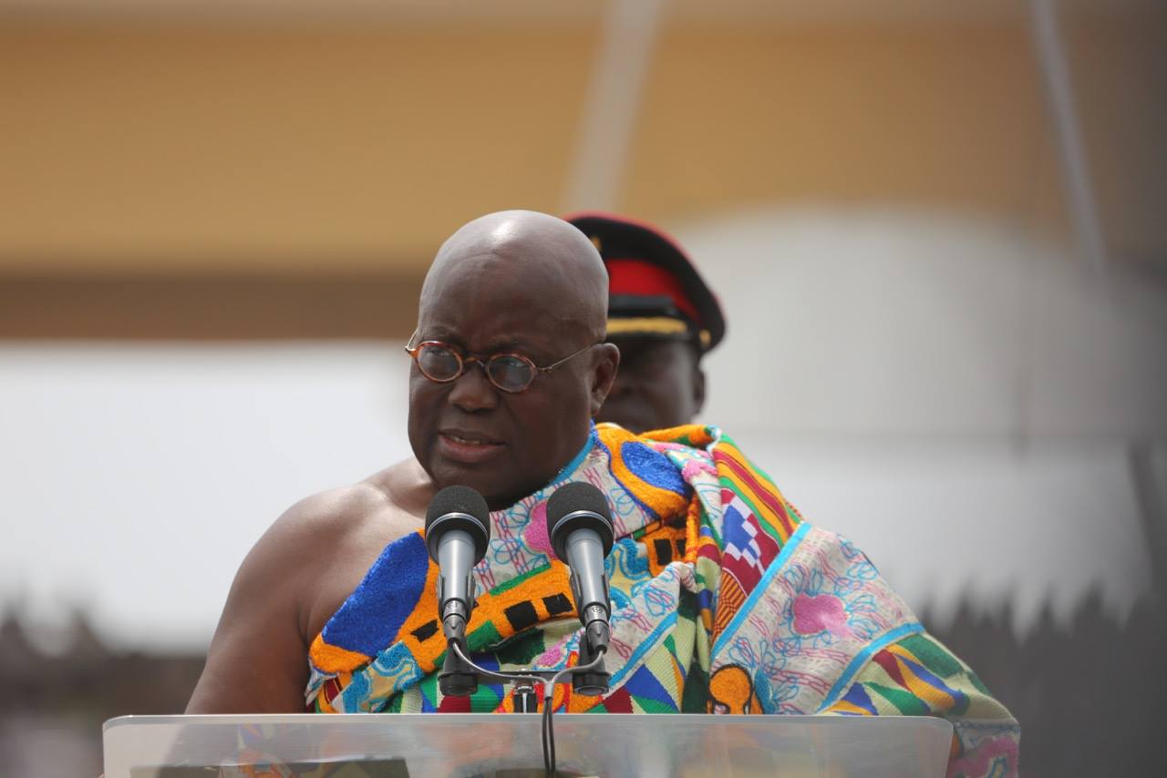 Photos: Nana Akufo-Addo a prêté serment en tenue traditionnelle ghanéenne