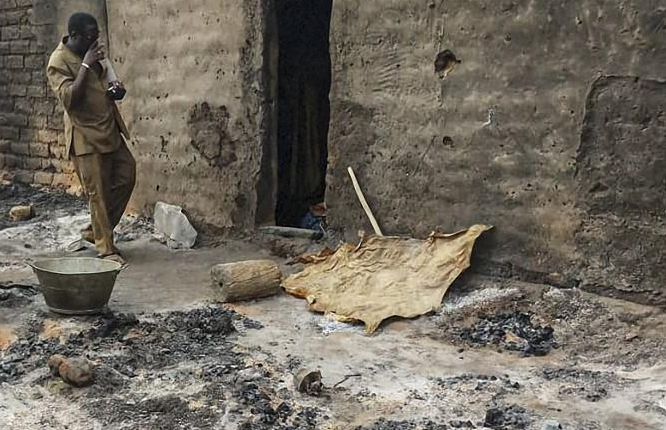 Mali : 3 jours de deuil national suite au massacre de Sobane… Mali : 3 jours de deuil national suite au massacre de Sobane…
