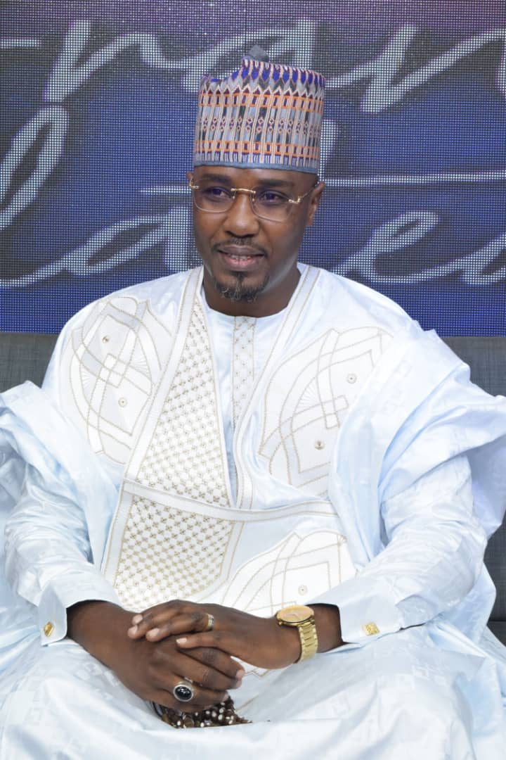(06 photos) – Grand Plateau : Cheikh Sarr met le paquet avec son grand ...