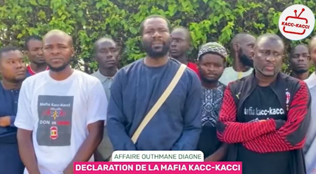 Arrestation de Outhmane Diagne : La mafia Kacc Kacci hausse le ton…(vidéo)