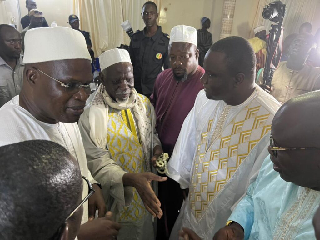 Chez Mahi Niass : Khalifa Sall vilipende Macky Sall