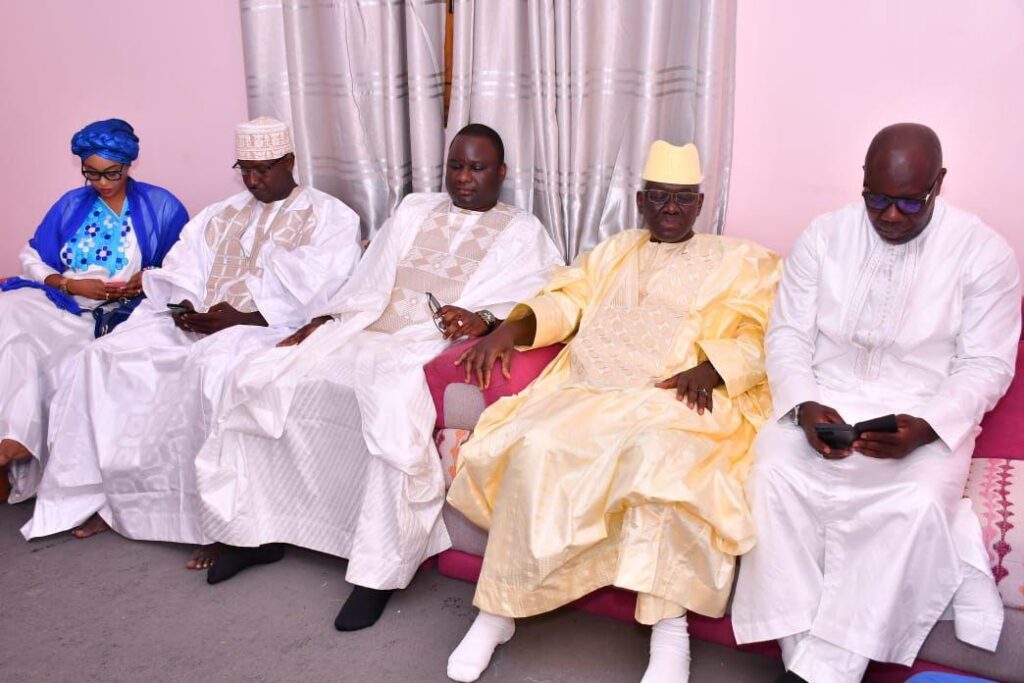 Gamou 2023: Déthié Fall et les leaders de YAW à Tivaouane, Thiénaba et ...