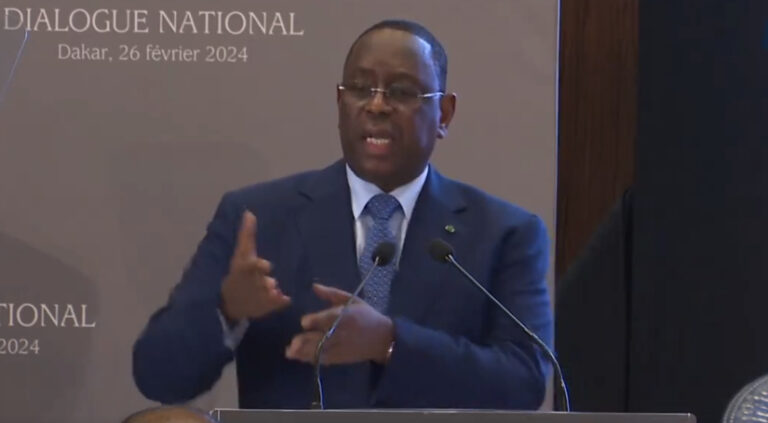 Différence du discours de Macky Sall en wolof : « je ne veux même pas ...