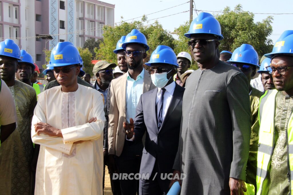 Reprise des cours en présentiel à l'UCAD : Le ministre de l’Enseignement supérieur évalue les ...