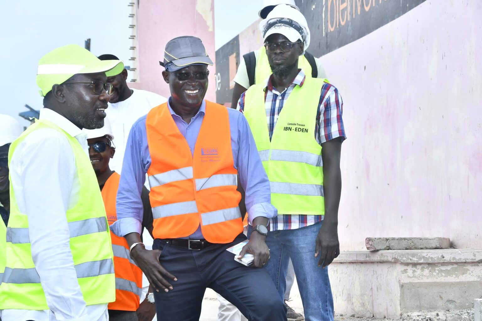 Réhabilitation du Stade Demba Diop : Augustin Senghor évalue l’état d ...