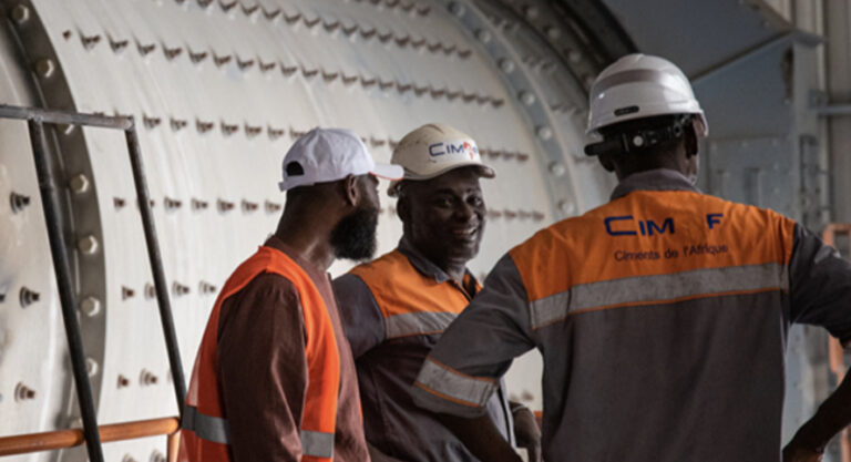 Emploi : Une nouvelle usine multinationale de cimenterie va s’installer ...