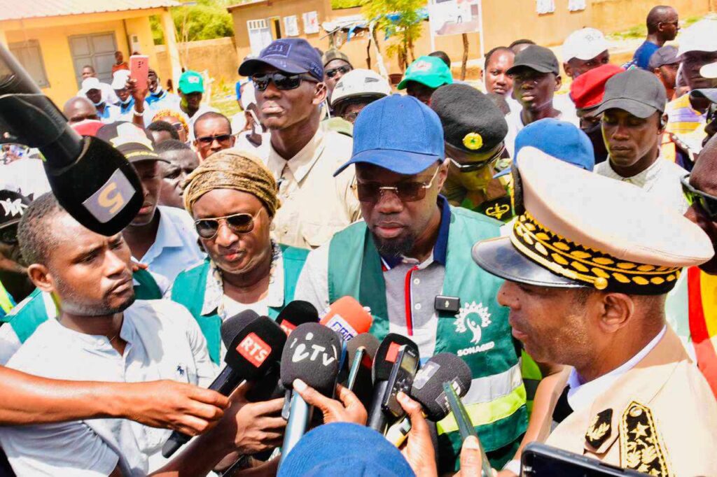 "Setal sunu reew" à Matam : Mobilisation des jeunes par Khady Diène ...