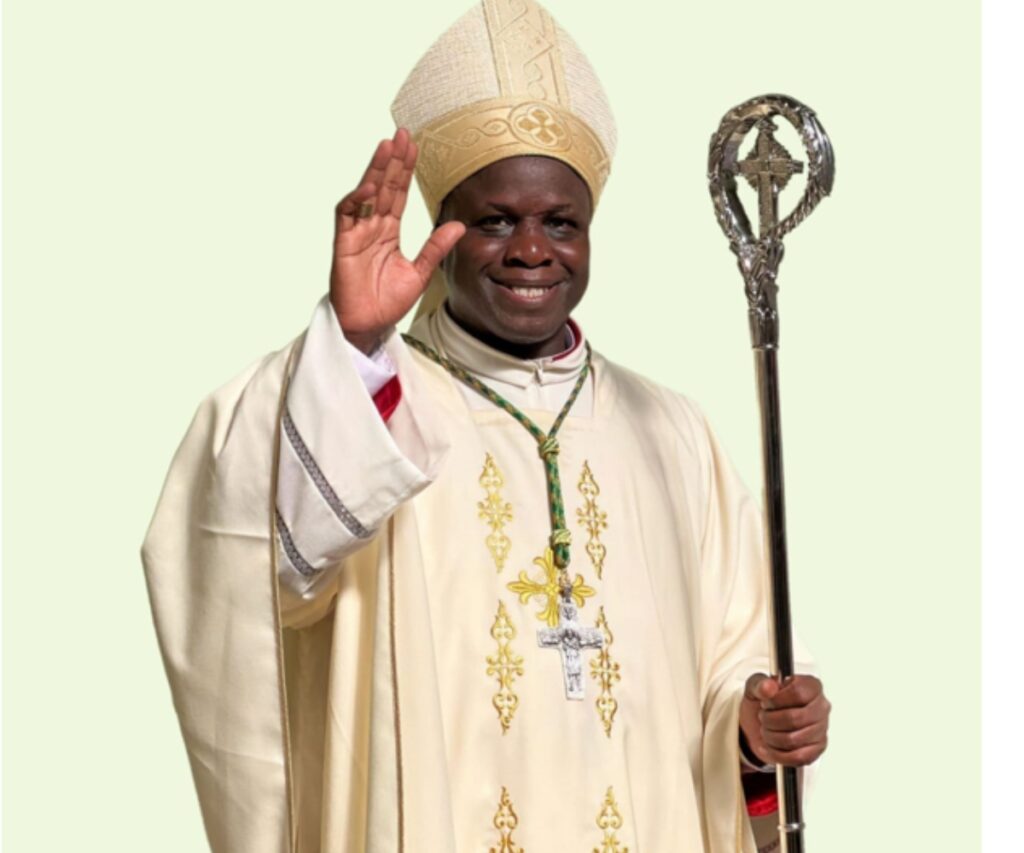 Monseigneur Jean-Baptiste Manga en visite pastorale à Dakar début mars ...