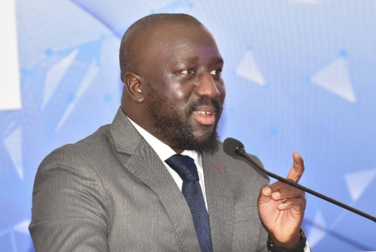 Régulation stricte des médias au Sénégal : 600 entreprises médiatiques ...