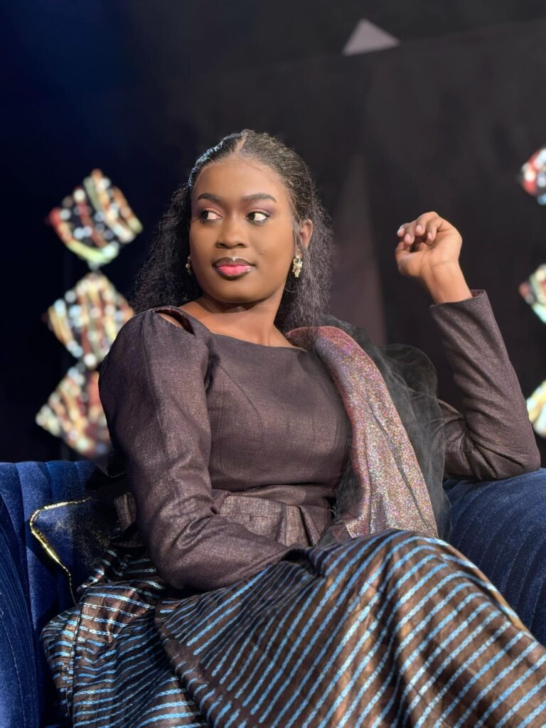 Astou Dione, vedette de 2STV, séduit dans « Encore+