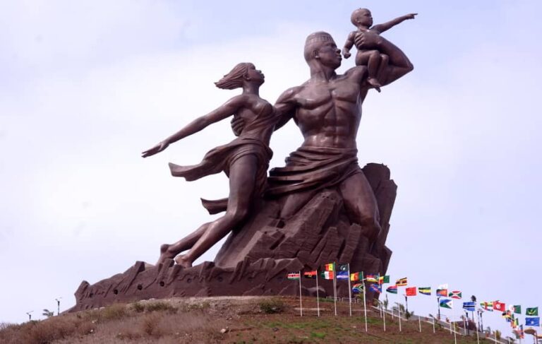 15e anniversaire du Monument de la Renaissance Africaine à Dakar : Une ...