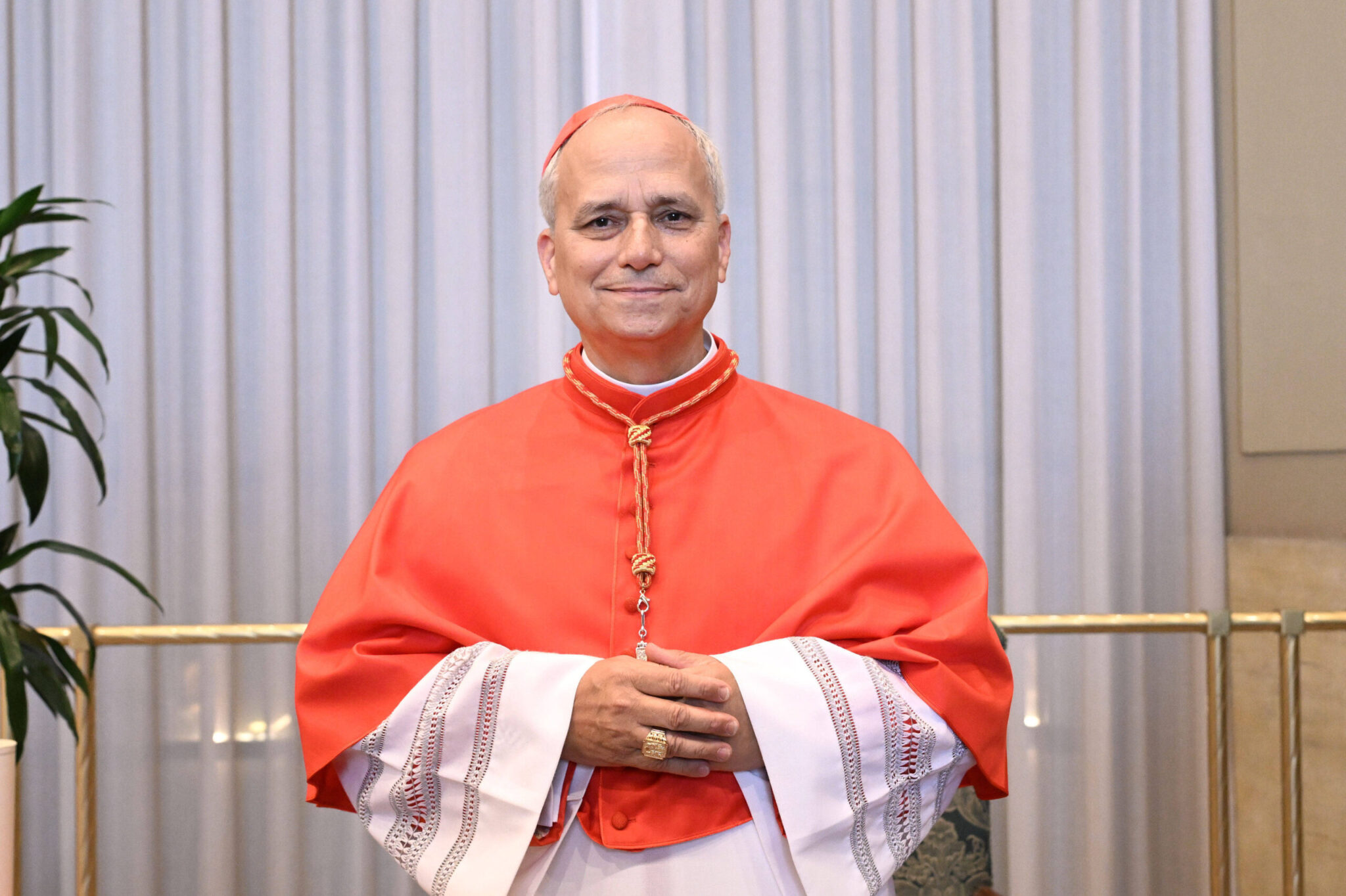Urgent : Le cardinal Robert Francis Prevost est le nouveau Pape sous le ...