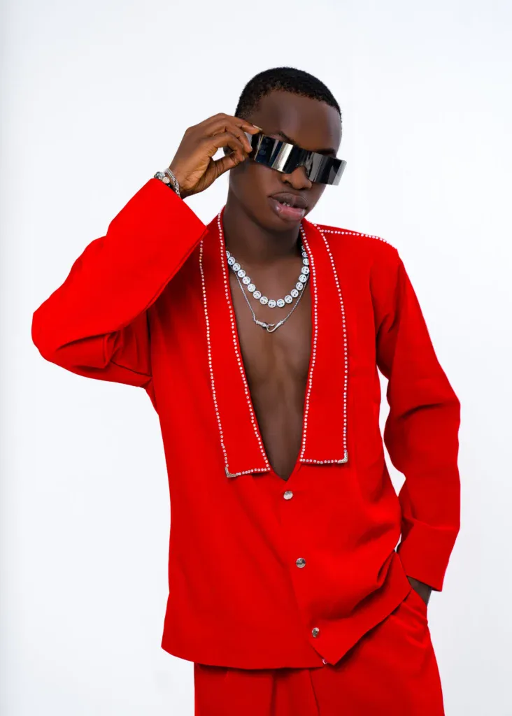 Ada Boy, la nouvelle star de la musique sénégalaise, enflamme TikTok avec « Ma Diola