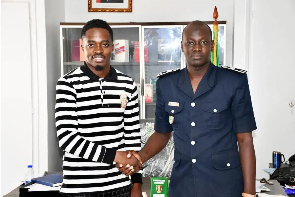 Pa Oumar Diop (POD) et la Police Nationale : Une collaboration pour ...