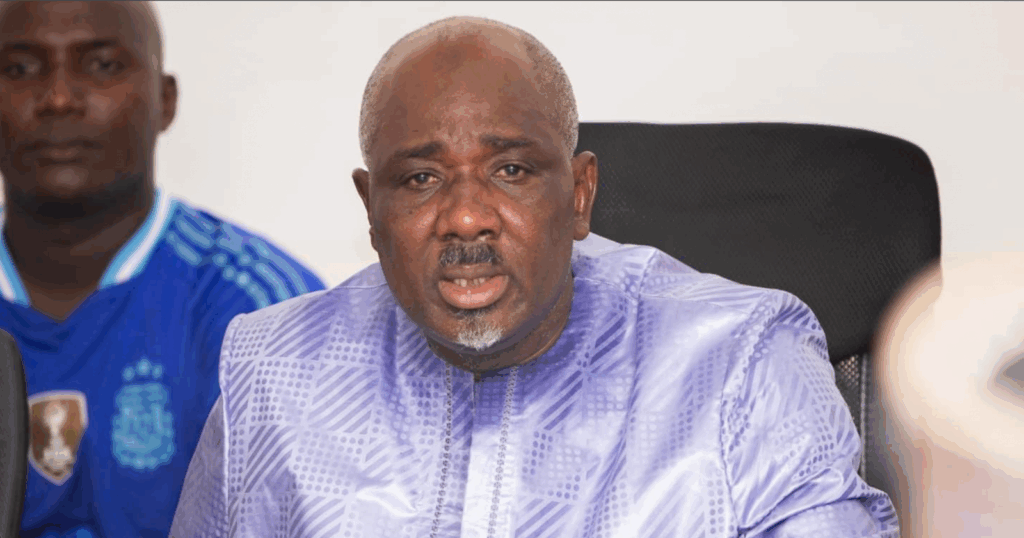 Dernière minute: Farba Ngom reste en détention, Tahirou Sarr libre