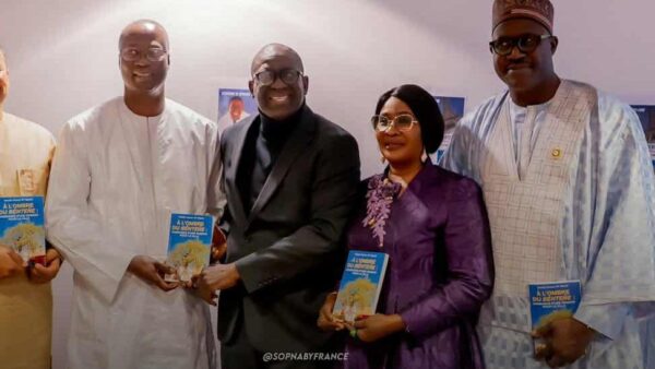 Paris : Serigne Cheikh Oumar Sy Djamil enchante son public lors de la ...