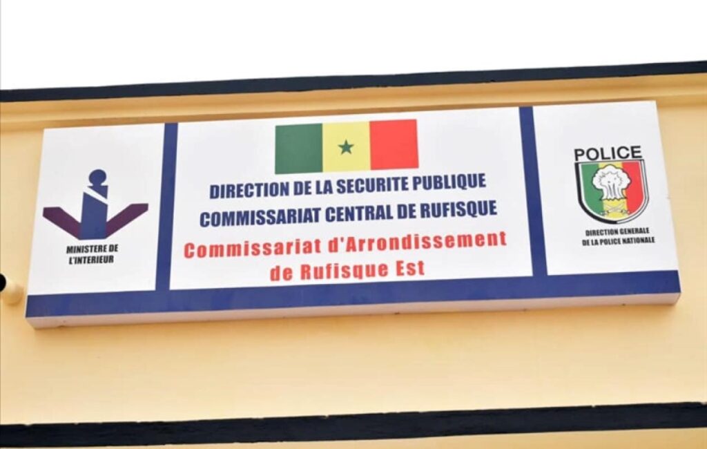 Rufisque : traqué par la police, il saute d’une moto avec…