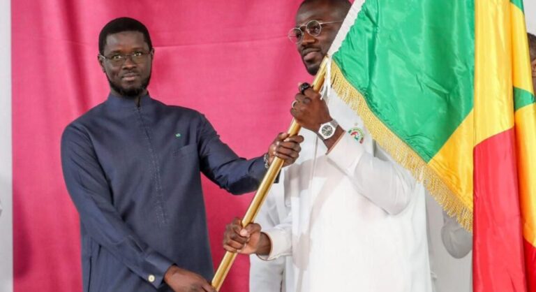 Défaite face à la France : le Président Bassirou Diomaye Faye encourage ...